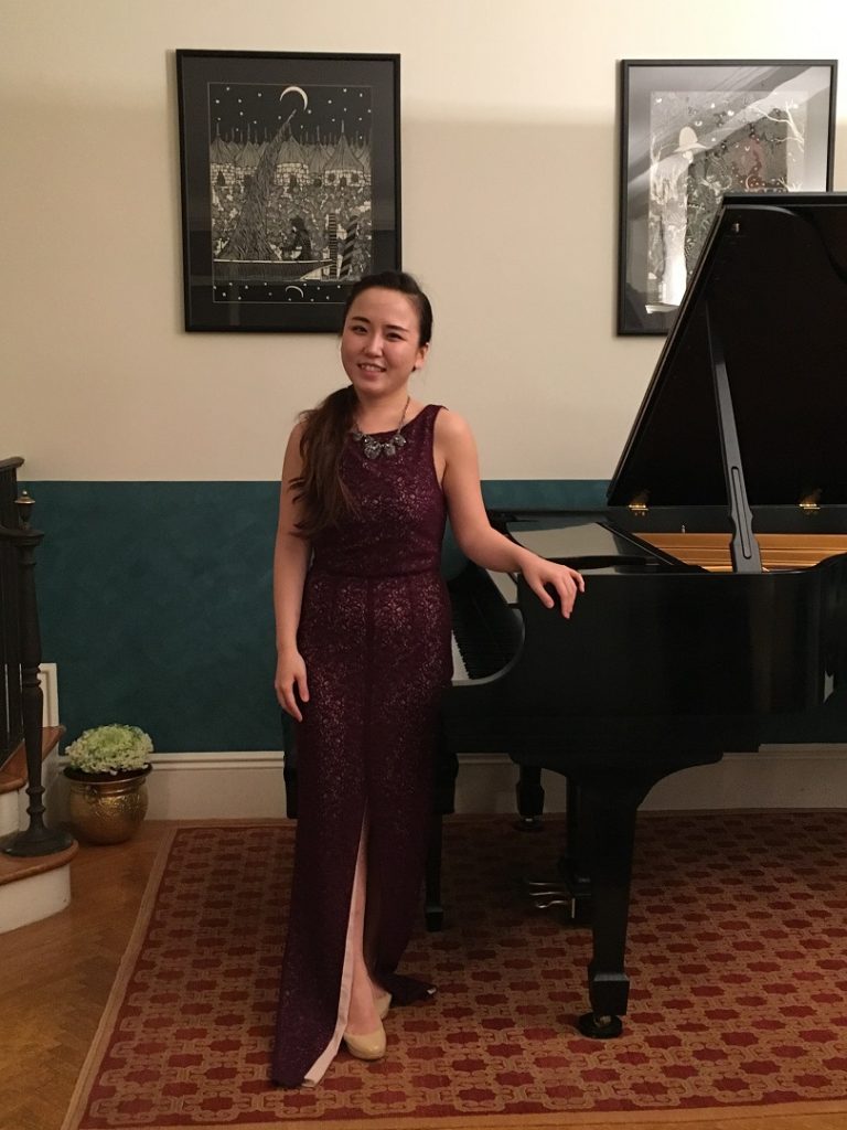 Pianist Soo Yeon Cho at Central Park West - ROVING PIANIST