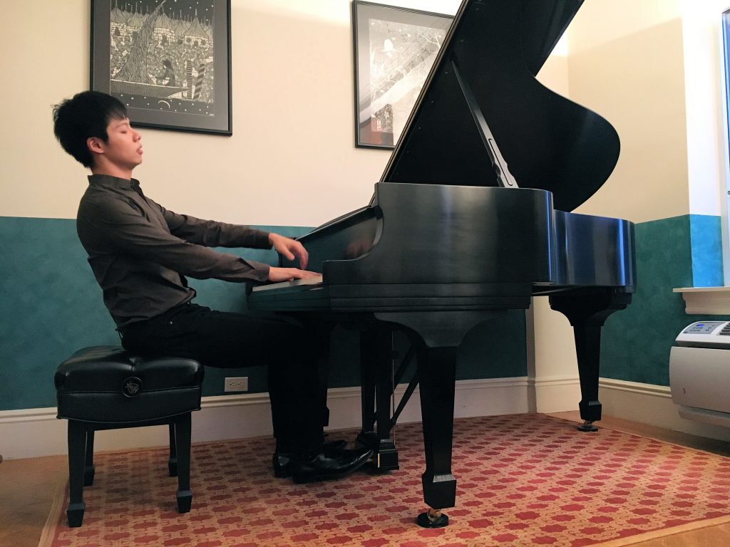 Pianist Han Chen Returns to Central Park West - ROVING PIANIST